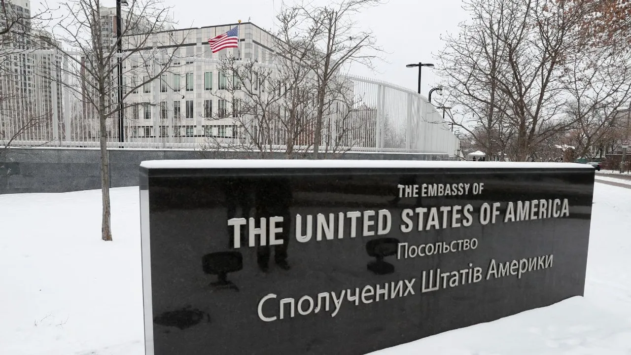 Russia-Ukraine war: US embassy in Kyiv shuts down amid looming ...