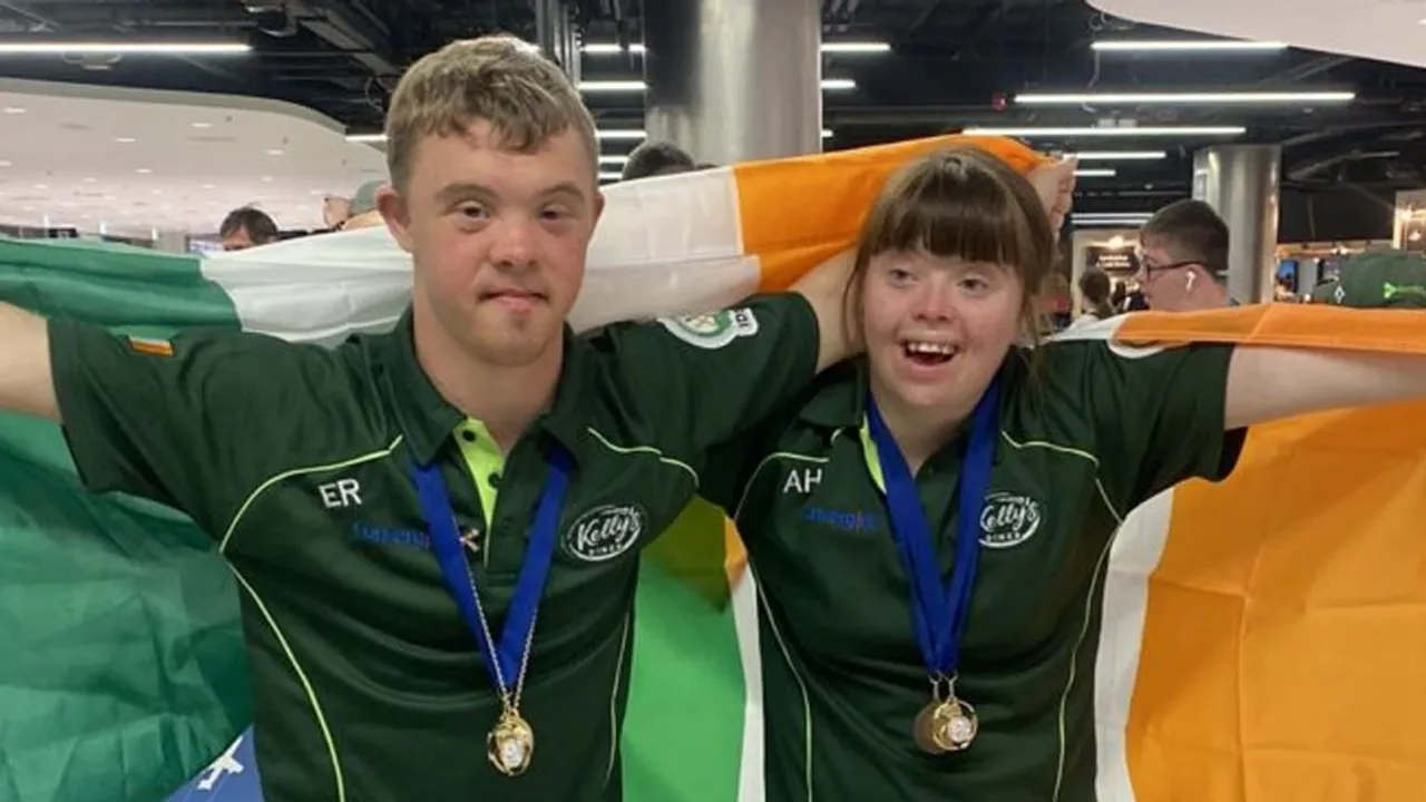Trailblazing Swimmers Anna Hennessy And Eoin Rooney To Represent