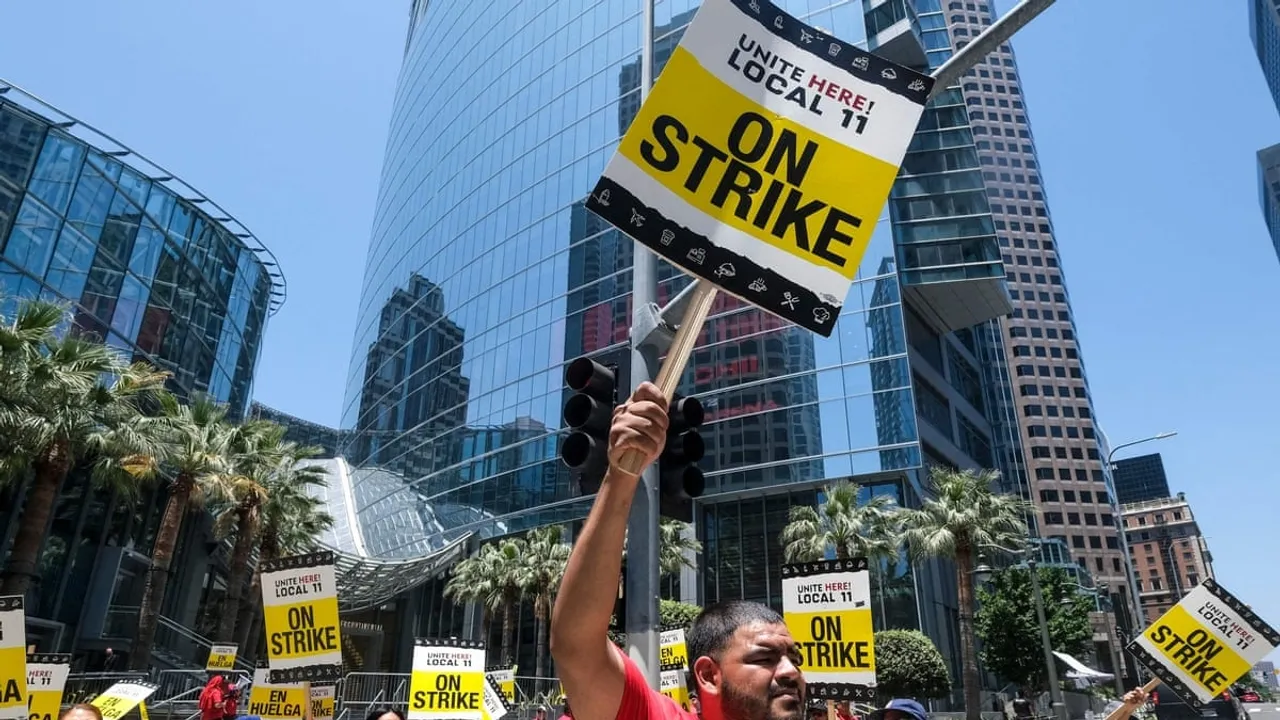 La Grand Hotel Workers Strike For Better Wages And Working Conditions
