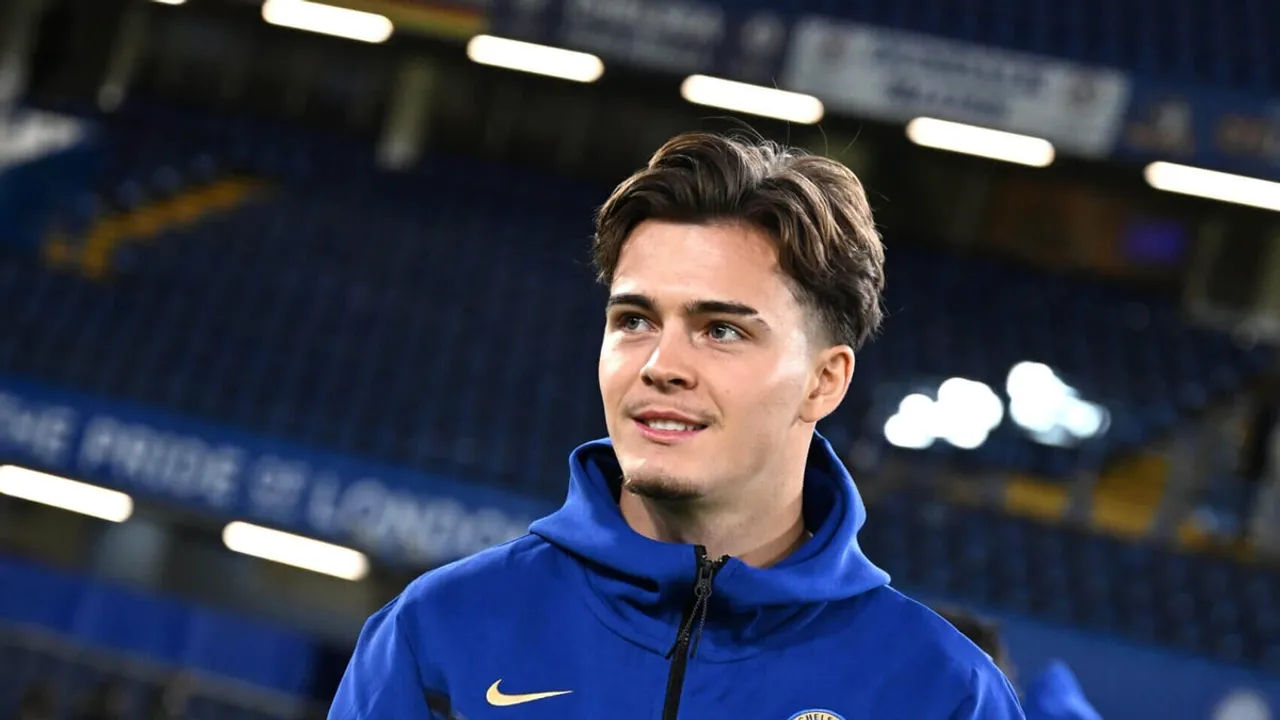 Chelsea Prodigy Leo Castledine Poised to Make His Debut