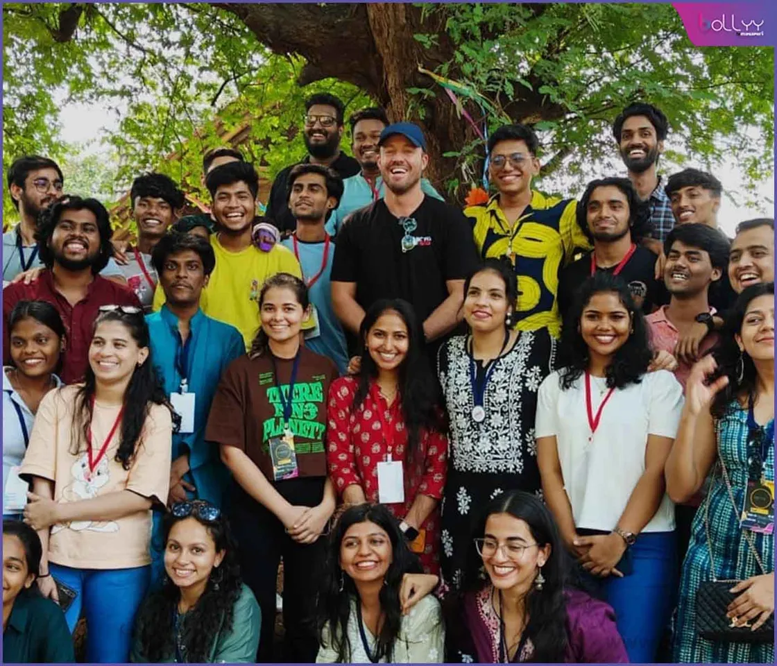 South African Cricketer AB de Villiers Visits Make A Difference NGO Volunteers and Beneficiaries ...