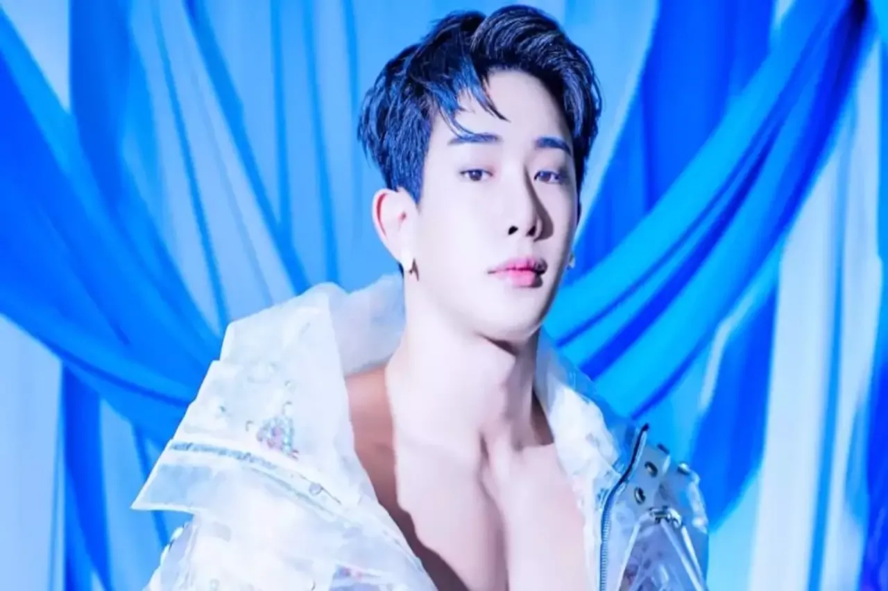 K-Pop Singer Wonho confirms joining Military next month, Singer shares ...