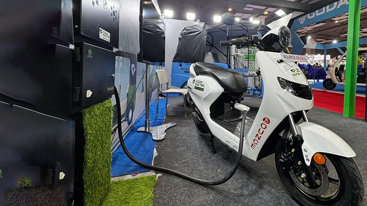 Bounce Infinity launches 15-min charge scooter at Bharat Mobility Expo