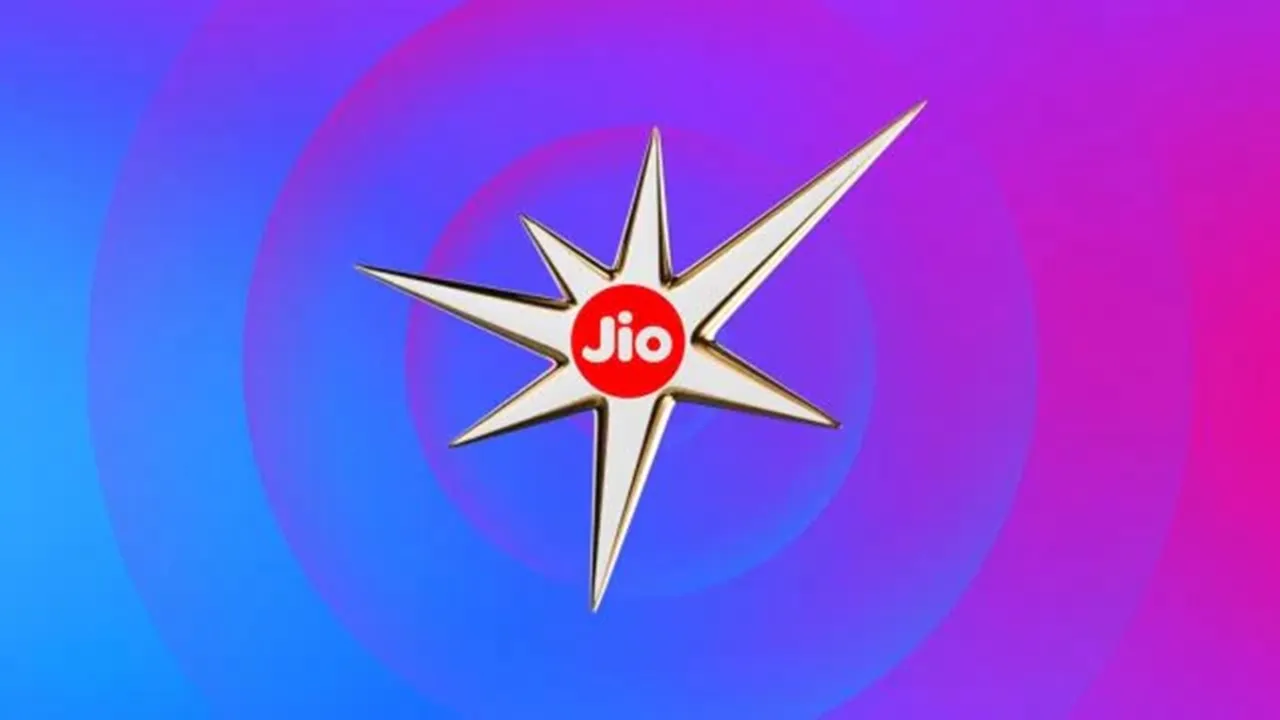 जियो के इस रिचार्ज प्लान में मिलेगा JioHotStar का भी सब्सक्रिप्शन, फ्री ...
