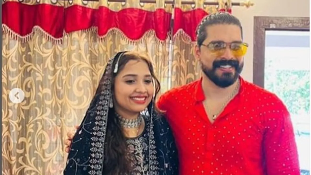 എന്റെ ലോകത്തേക്ക് സ്വാഗതം പ്രിയപ്പെട്ടവളെ; നിക്കാഹ് ചിത്രങ്ങളുമായി ...