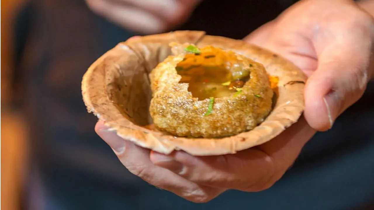 Popular Phuchka Spots in Kolkata that Every Phuchka Lover Must-Try