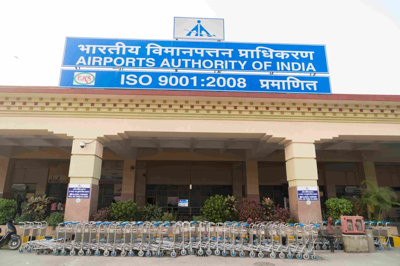 AAI back on profitable runway; reports Rs 3,400 profit in 2022-23 fiscal