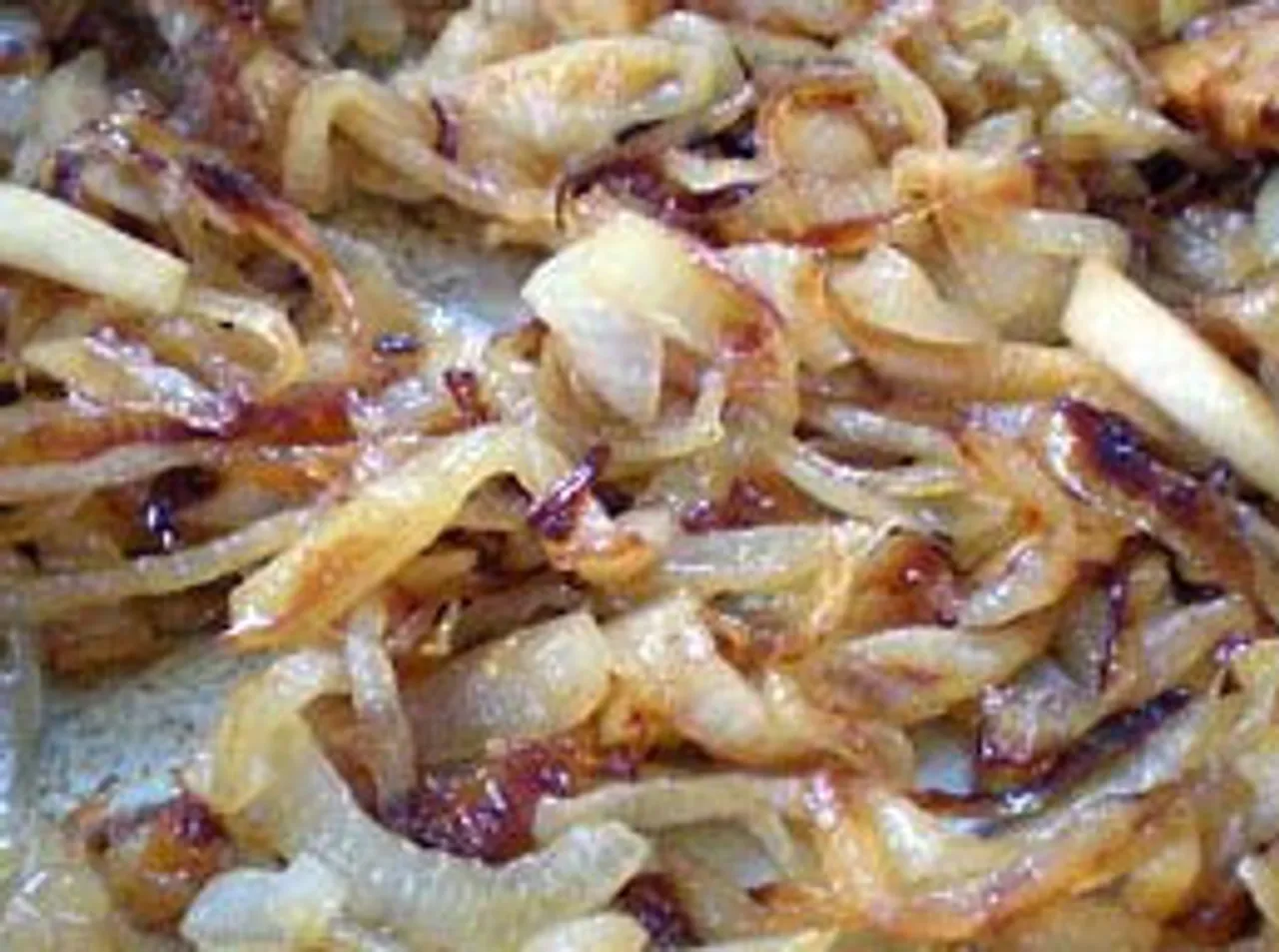 How onions get cooked?