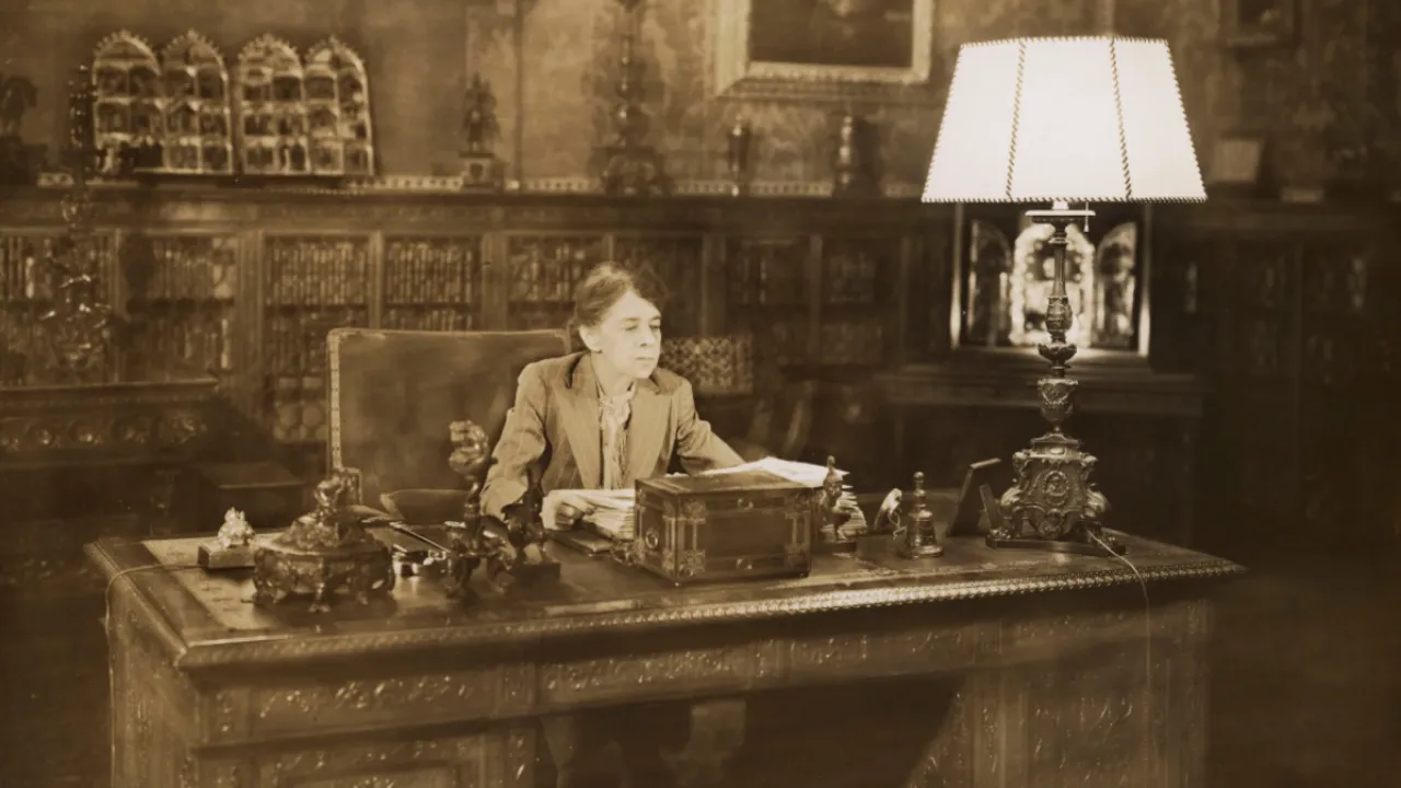 Belle da Costa Greene: A Black Librarian Who Redefined Power, Style ...