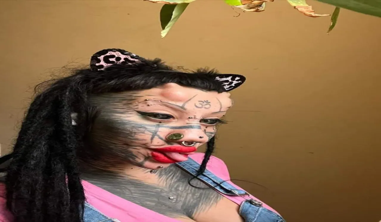 Chiara Dell’Abate, 22, Is Transforming Into 'Human Cat' To Embrace ...