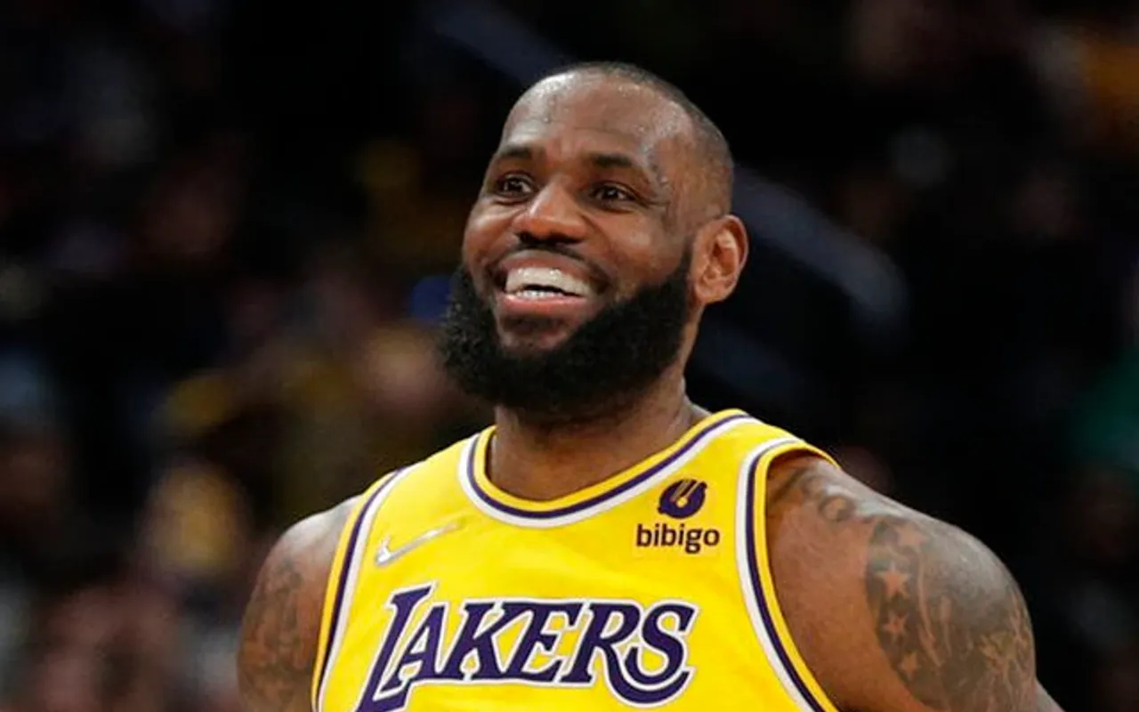Lebron James Signs A Whopping 97 Million Two Year Extension Contract