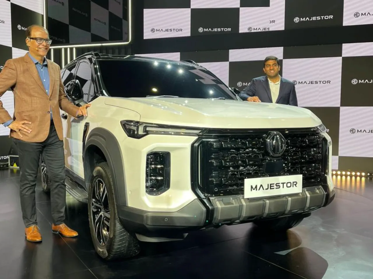 MG Motor Showcases EVs & Hybrids at Bharat Mobility Global Expo 2025
