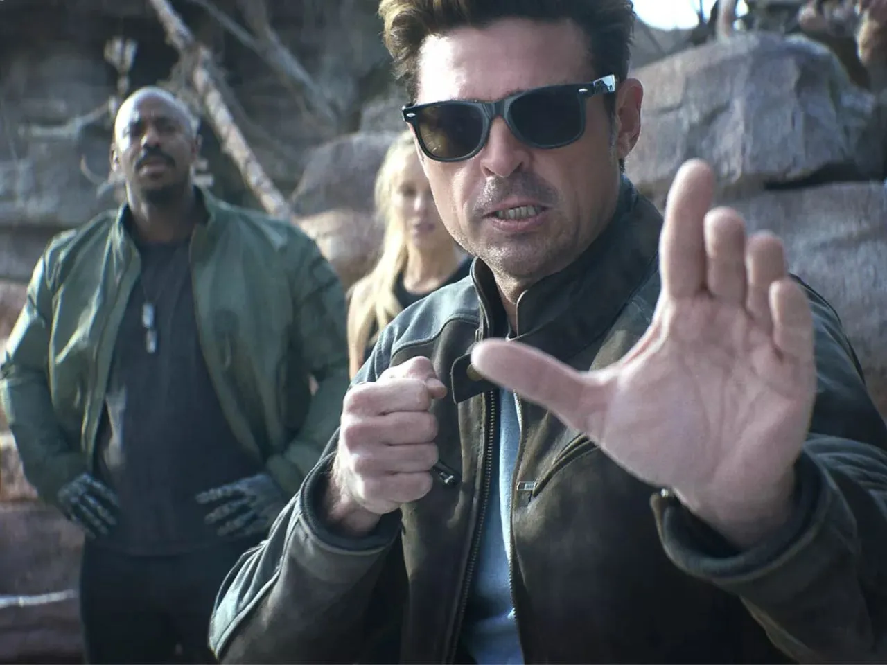 Warner Bros gives first look at Johnny Cage, Kitana, and Shao Kahn in ...