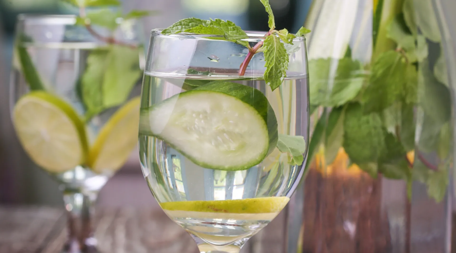 5 Cooling Water-Based Beverages You Need To Stay Cool This Summer