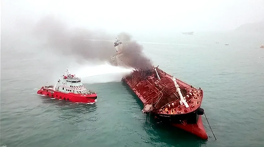 Oil tanker fire in Hong Kong News - Latest Oil tanker fire in Hong Kong ...